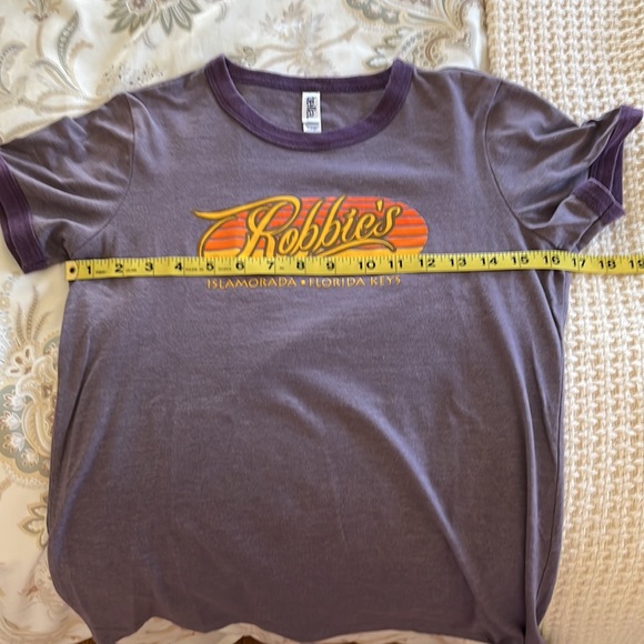 Tops | Iconic Logo Tshirt Robbies Marina Islamorada Fl Keys Womens Size ...
